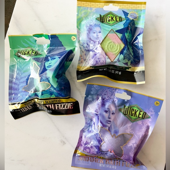 Wicked | Bath & Body | Wicked Shimmer Bath Fizzies Vanilla Mint Gift ...